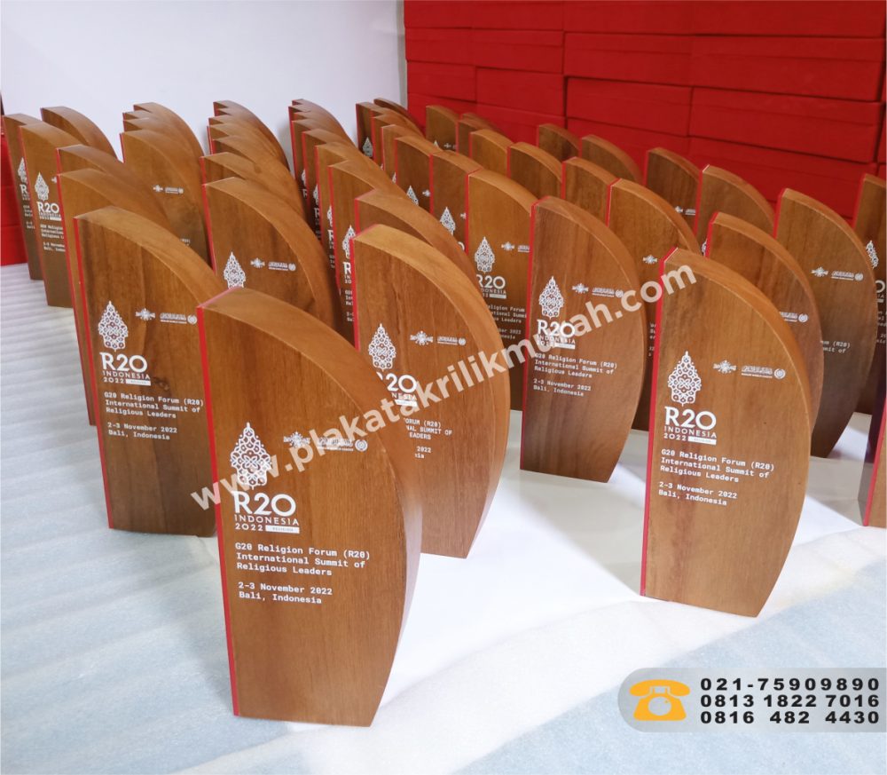 Plakat Kayu Custom Printing | plakatakrilikmurah Plakat Kayu Custom Printing | plakatakrilikmurah
